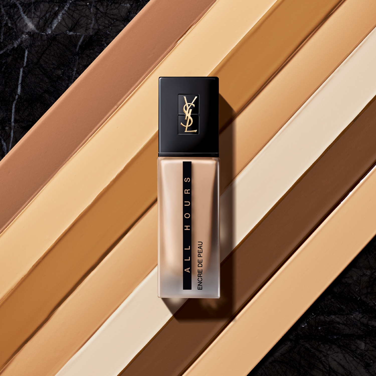 Base de maquillaje TOUCTOUCHE ÉCLAT LE TEINT | Yves Saint Laurent.