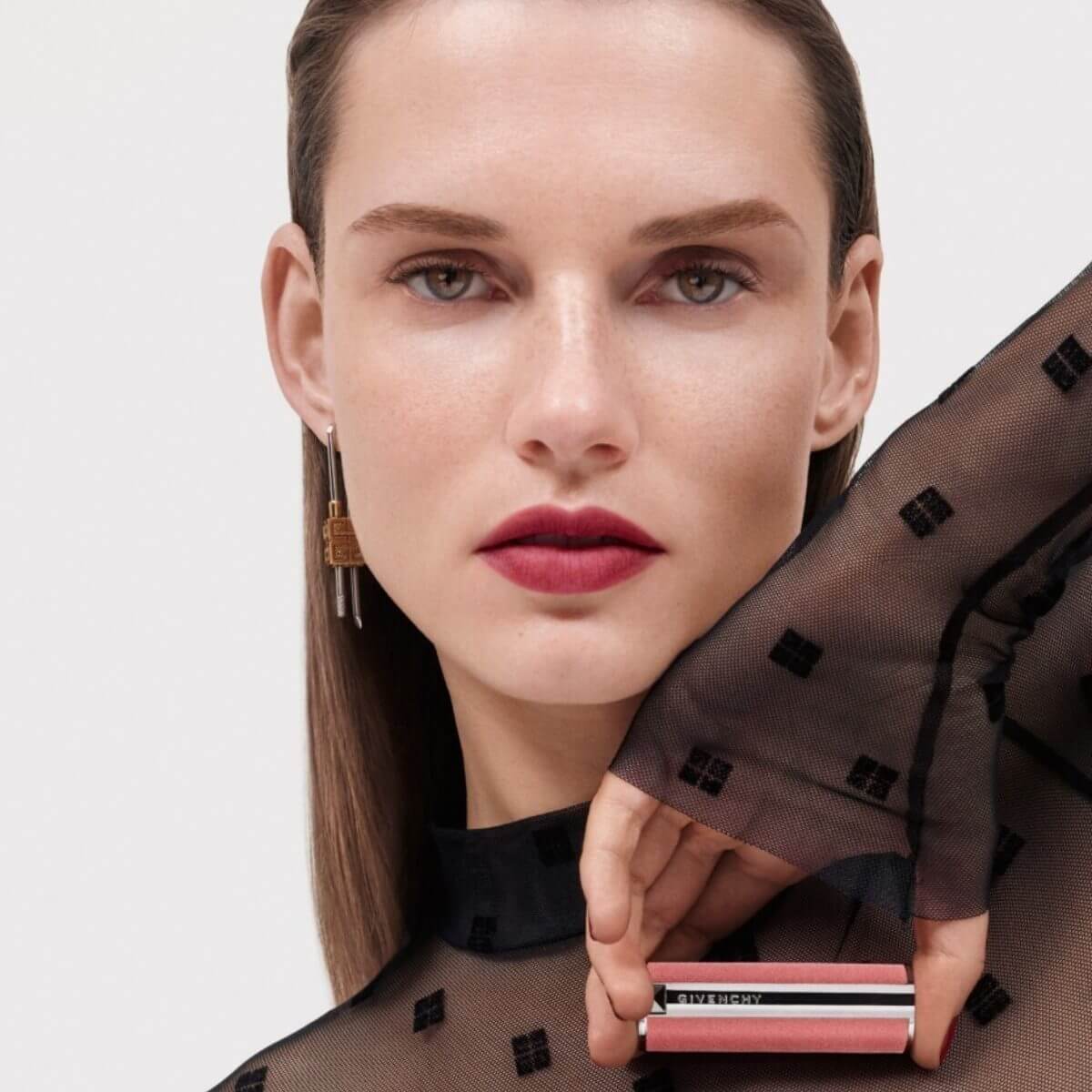 LE ROUGE SHEER VELVET LIPSTICK DE GIVENCHY (LABIAL MATE DE EFECTO ...