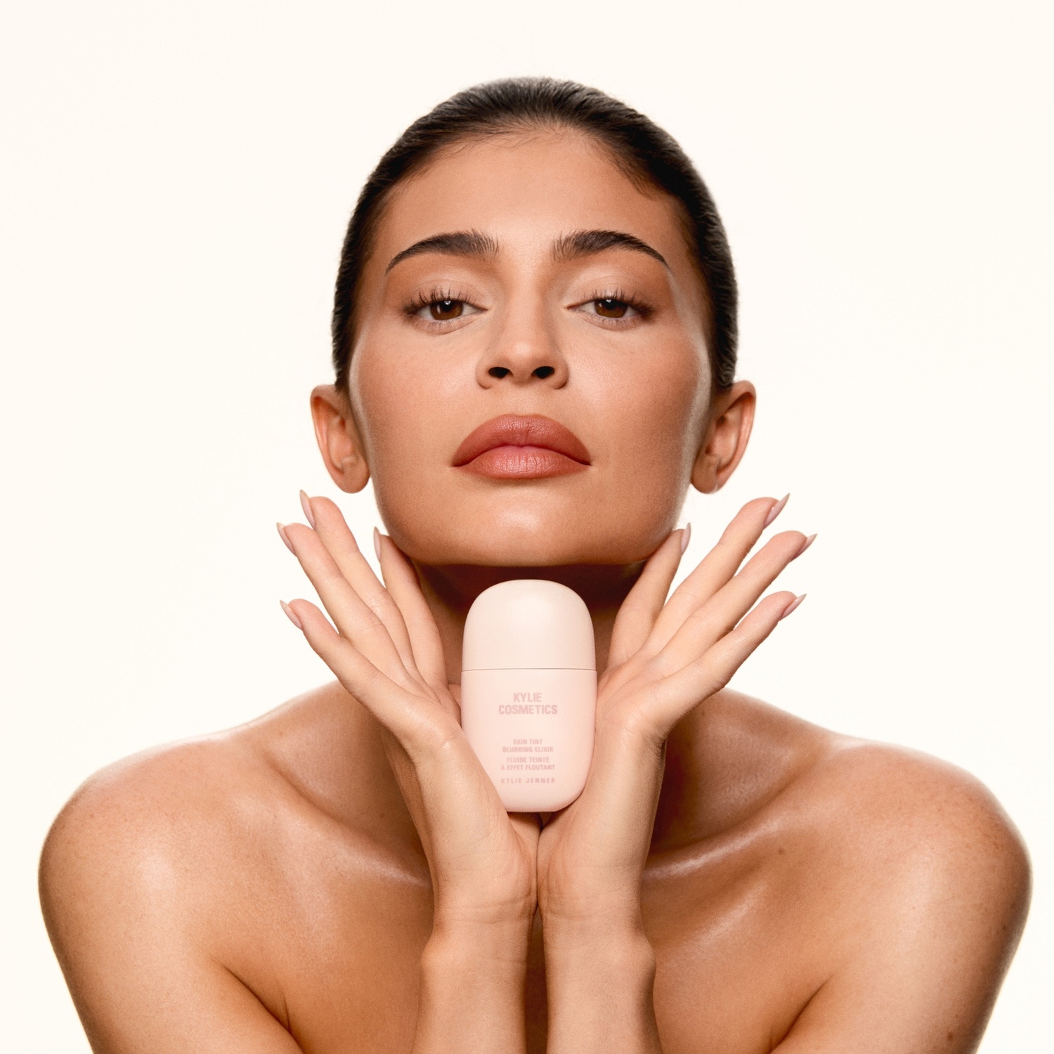 SKIN TINT BLURRING ELIXIR FOUNDATION (TINTA CON COBERTURA LIGERA ...