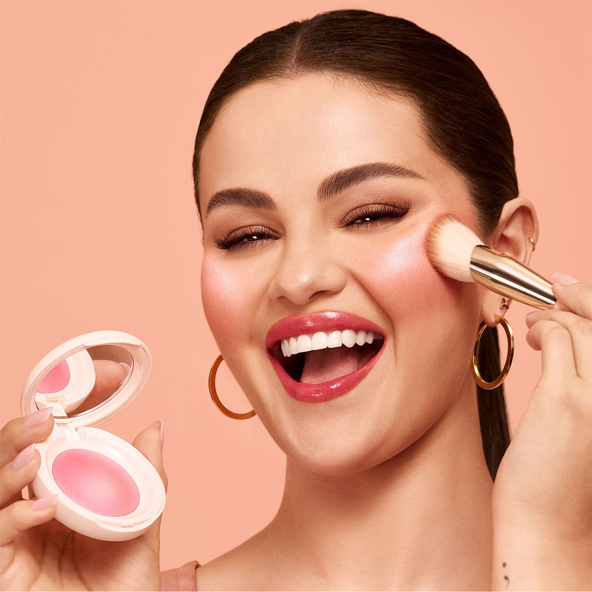 SOFT PINCH LUMINOUS POWDER BLUSH (RUBOR CON ACABADO BRILLANTE) > Sephora MX